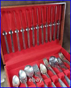 W. M Rogers Co Original Silver Plated Silverware-66 Pieces Withoriginal ...